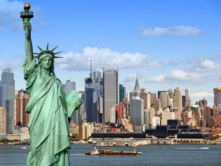 Manhattan: Iconic districts and must-see attractions