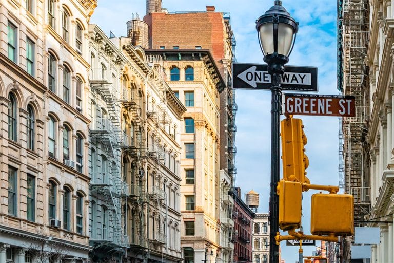 SoHo: between iconic architecture, art and chic shopping