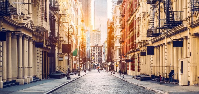 SoHo: between iconic architecture, art and chic shopping